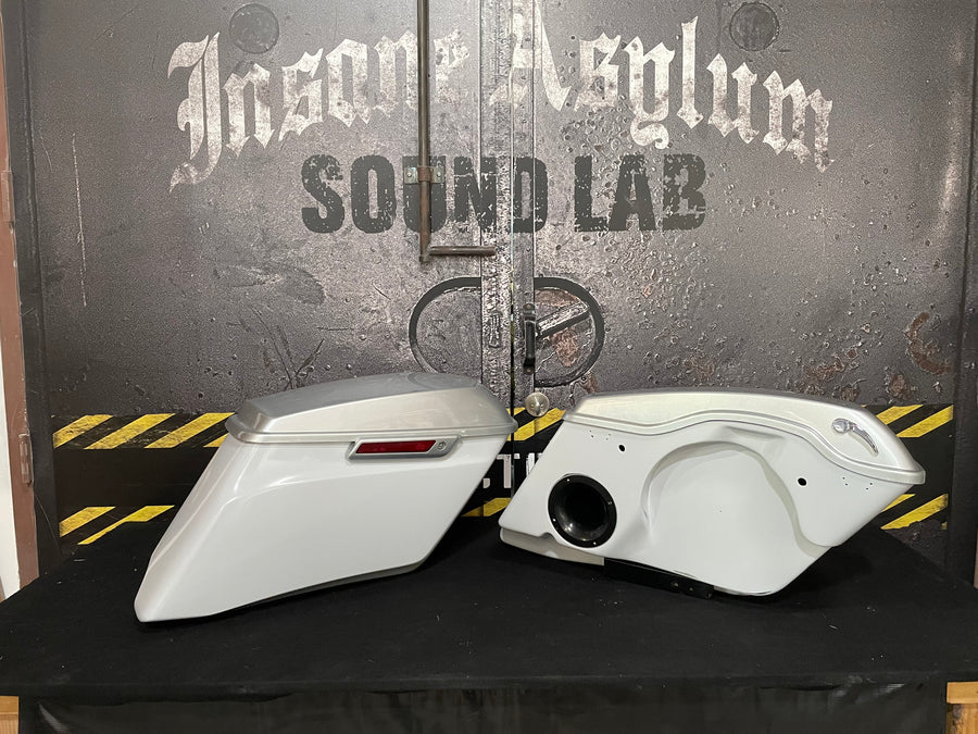 Custom Baggers For Harley Touring | Motorcycle Audio – Insane Asylum ...